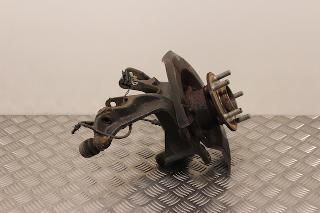 Ford Kuga Stub Axle complete with Hub and Brake Plate Passengers Side ...