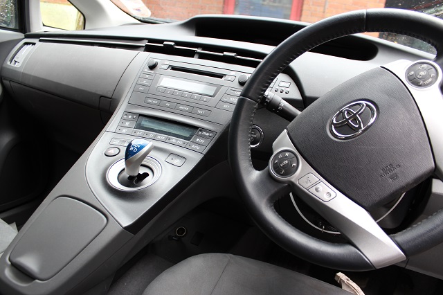 Toyota Prius Handbrake Lever - Interior Parts - Toyota Prius 2010 1.8L ...